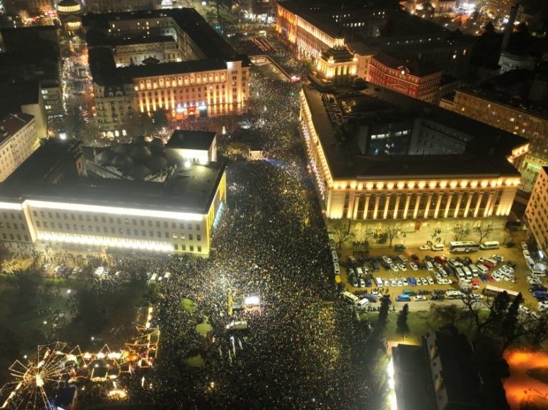 Scorpions в София: 60 години на сцена | Paragraf.bg